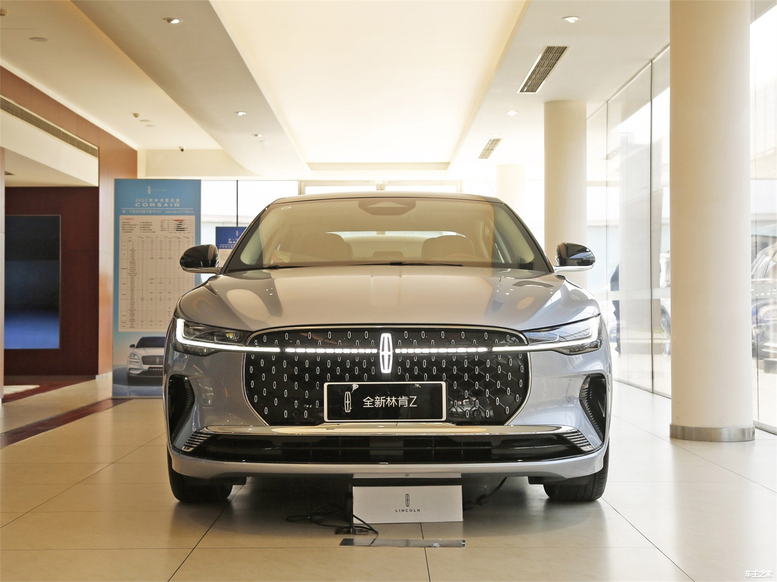 Immersive experience Lincoln Z changes the existing mid-size car format ...