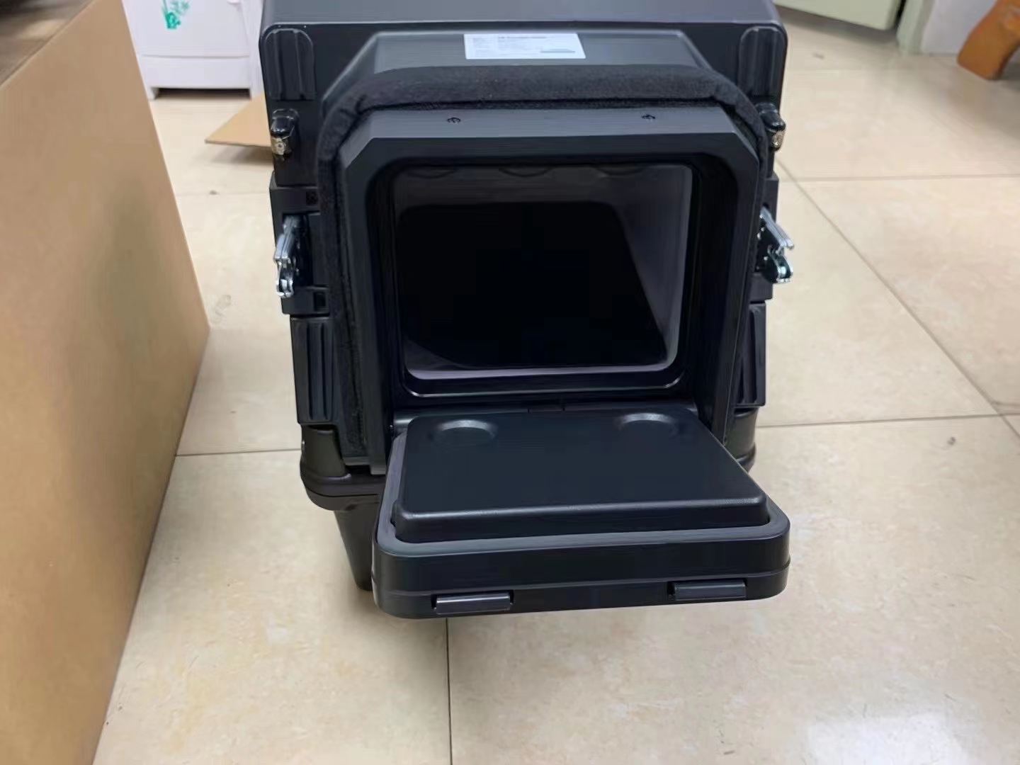 It's better with refrigerator in summer!2021 Mercedes-Benz S-Class ...