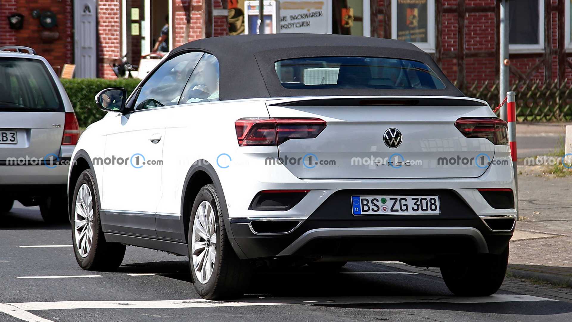 The new Volkswagen T-Roc convertible version of the family's only ...