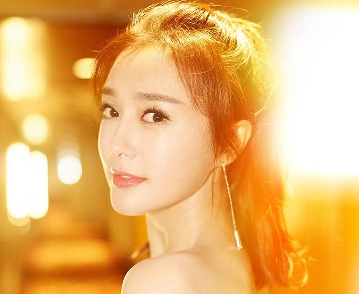 "Queen Wen Wan" Qin Lan: In 19 years, from Zhihua to Fan Jiahui, she ...