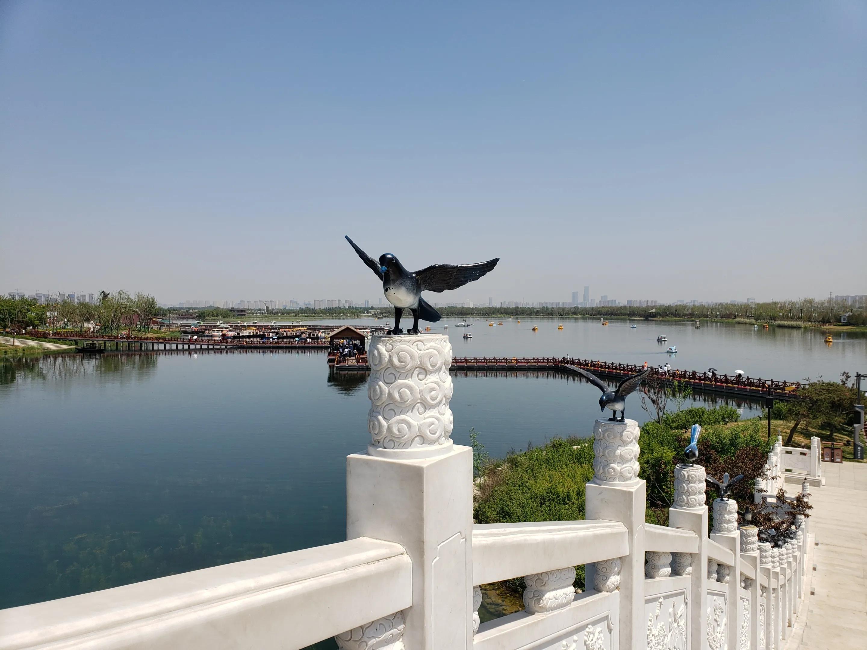 Xi'an Kunming Pool·Qixi Park is so beautiful!A place to witness love ...