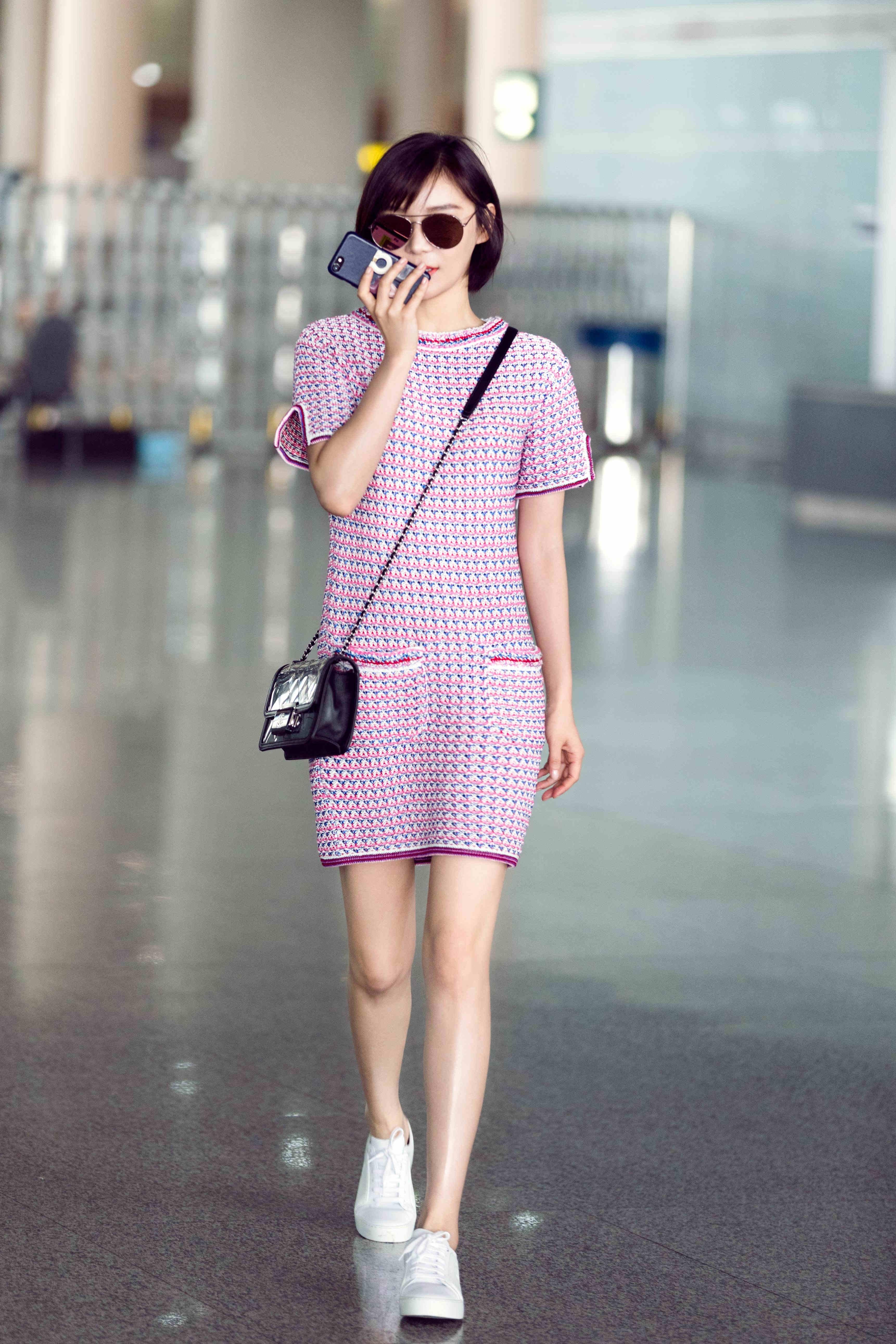 The goddess Yuan Shanshan is not only beautiful, but her long legs are ...