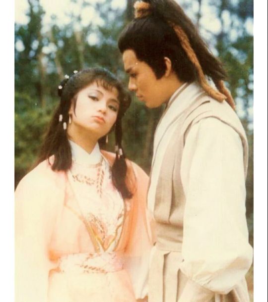 Beautiful Lady Qiao Huang Rong - iMedia