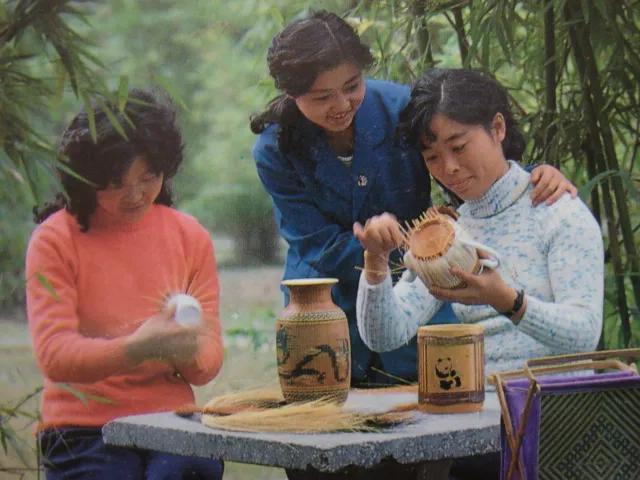 Take a look at the real photos taken in Chengdu in the 1980s, can you ...