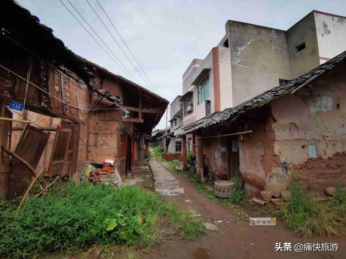 Looking for the ancient Neijiang River-Longshi Town on the Jinglong ...