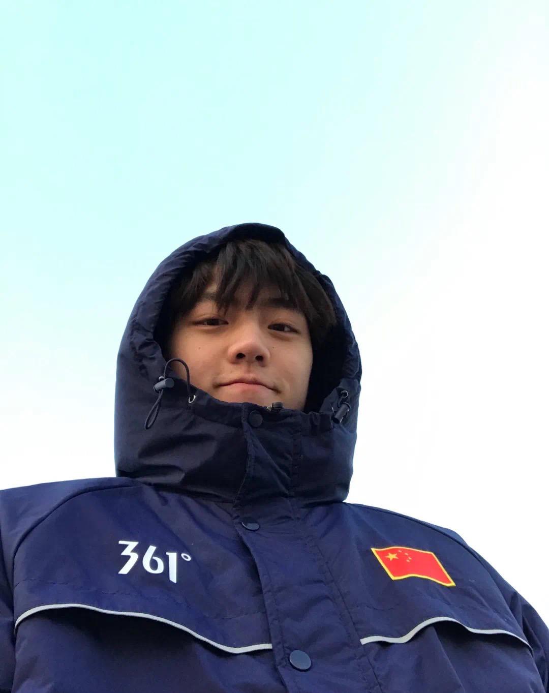 Wang Shun made his debut with the swimming team!Face value and figure ...