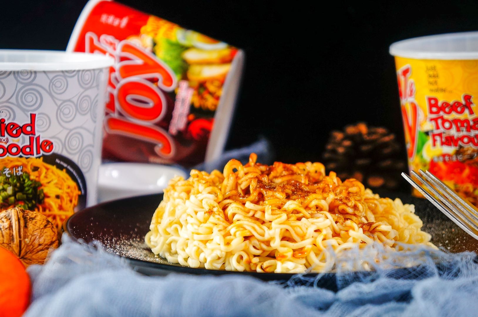 The delicious Yumee cup noodles from Indonesia, which are popular in ...