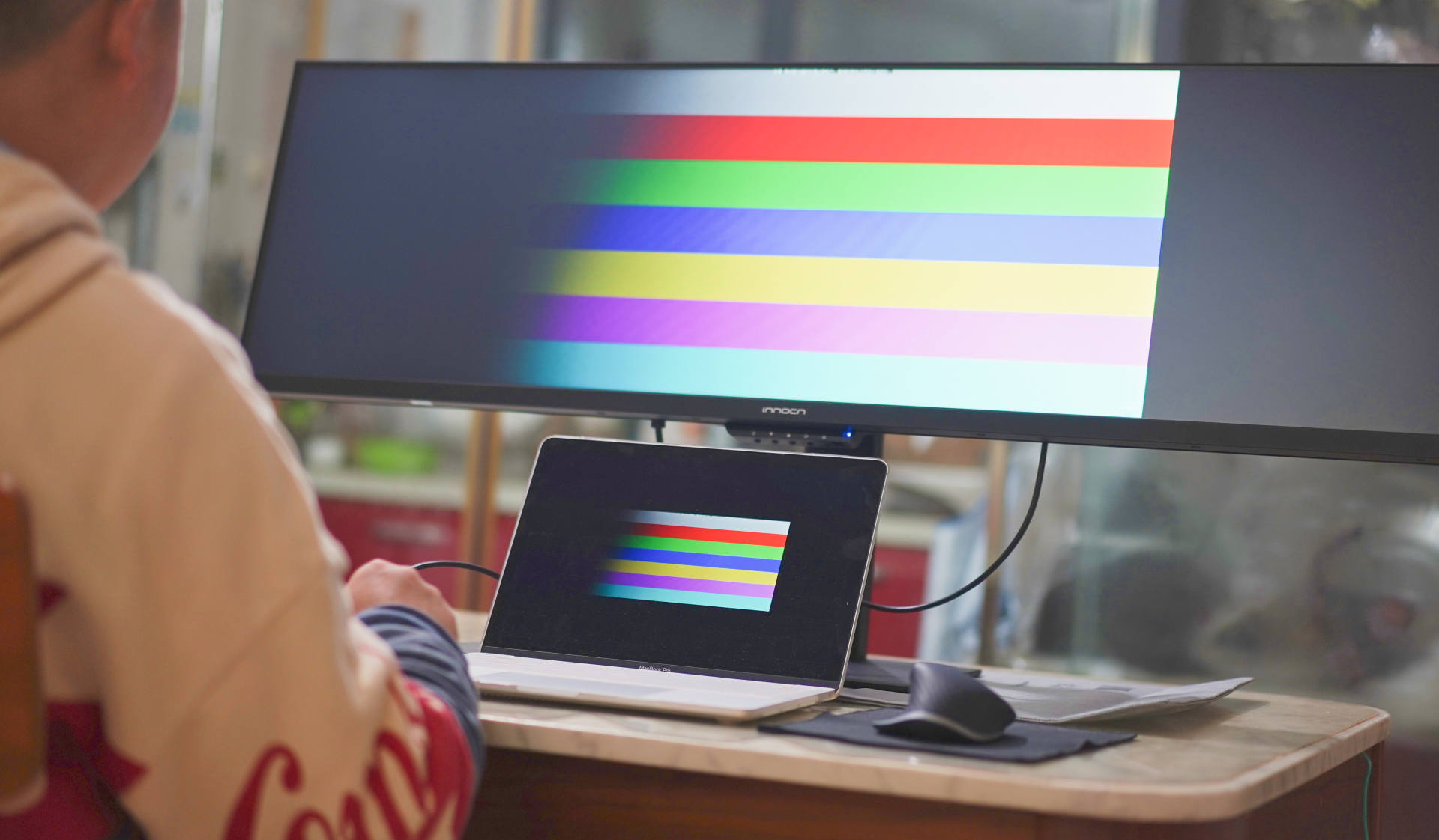 One screen with multiple functions, stunning visuals, excellent ...