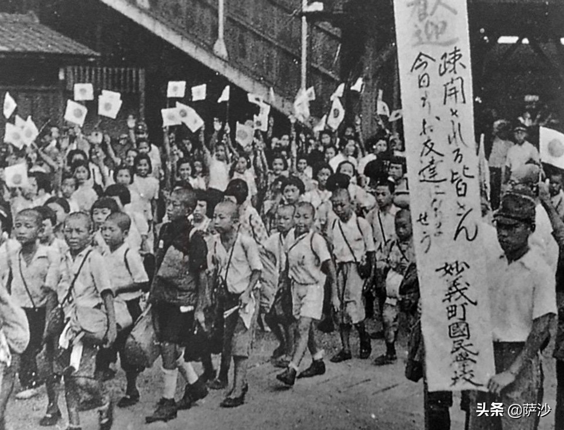 MacArthur is the greatest savior in Japanese history?The United States ...