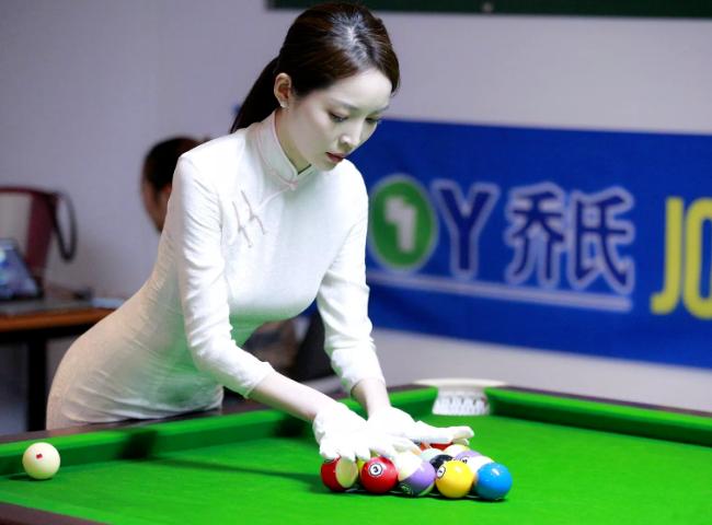 A female billiard player who can compare with Pan Xiaoting, this figure ...