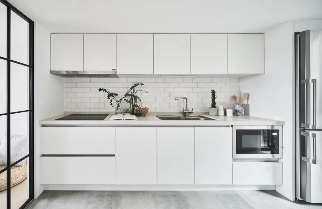 Minimalist apartment of 55 square meters, without wasting every square ...