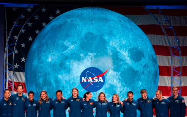 NASA plans to launch the Mercury lander, which is expected to reach ...