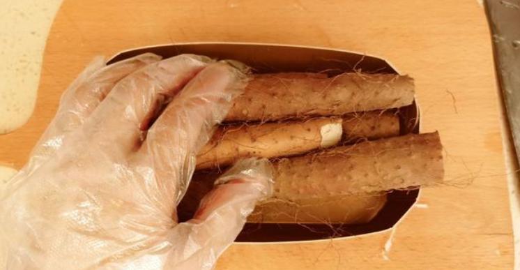 What should I do if my hands feel itchy after peeling the yam?Four tips ...