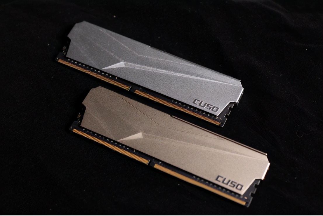 Overclocking three Hummingbird I100 chassis installation experience ...