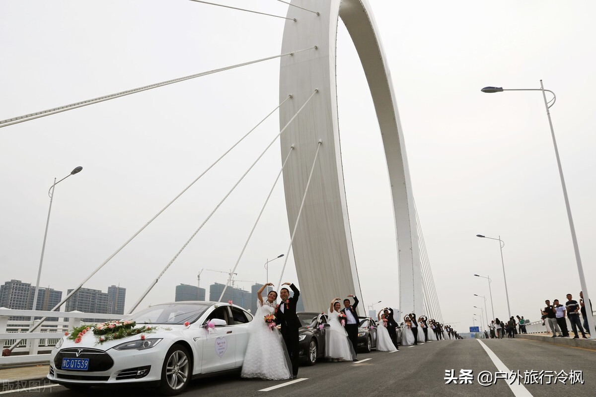 Zhengzhou Butterfly Lake Park-Ring Bridge - iMedia