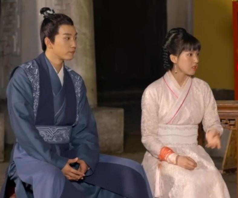 After the end of "The Works of the Imperial Gift", Wang Ziqi and Su ...