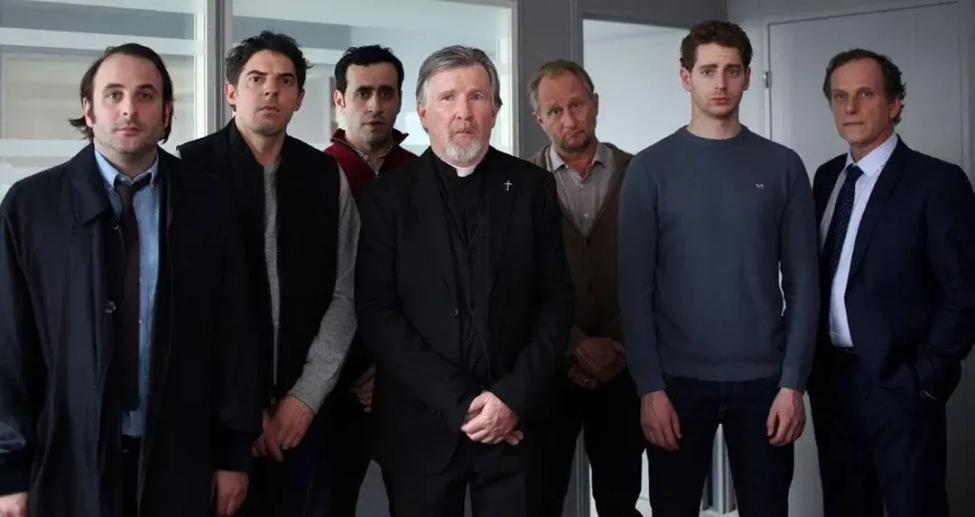 The adult version of "Snow White", this is too ruining your childhood ...