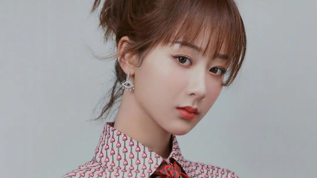 Little Gossip, Yang Zi, Qian Xi, Angelababy, Haoyixing, Naza Jinchen ...