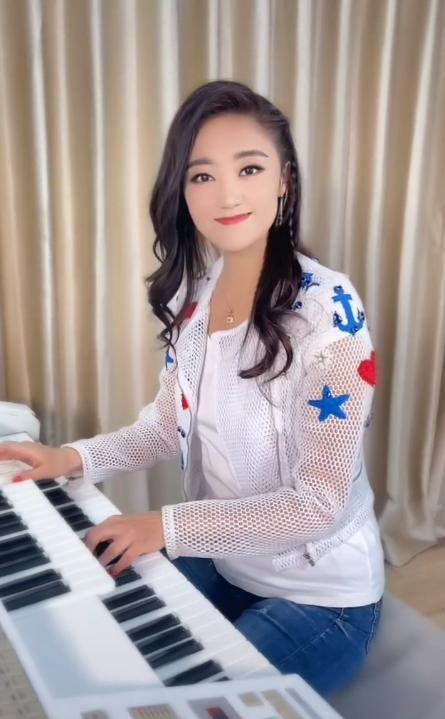 Wang Xiaowei, a miracle of the nine-month moon, shows up in the sun ...