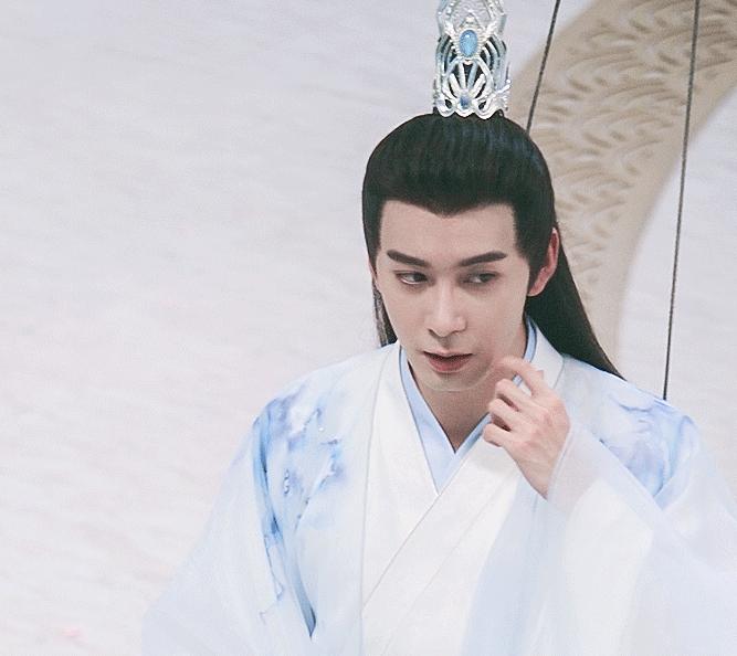 After leaving Li Muge, Chen Xingxu can look like Runyu to create the ...