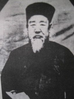 On August 9, 1894, Ding Ruchang was highly praised by Lu Xun for the ...