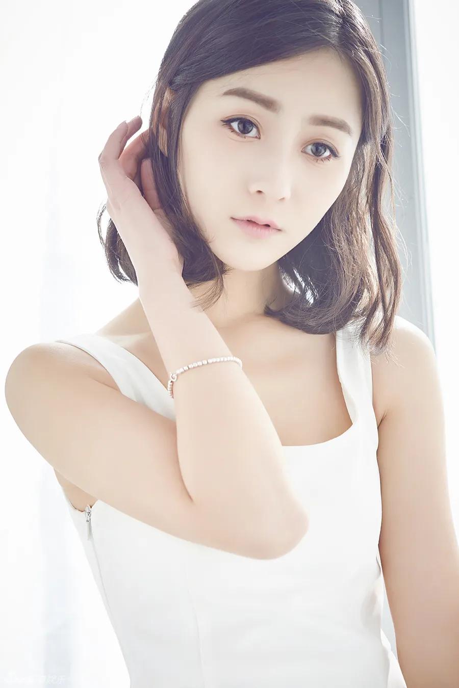 Fresh temperament beauty Zhang Weina life photo - iMedia