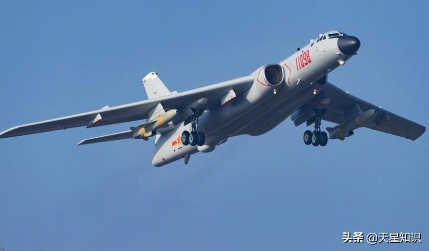 A "mysterious model plane" appears in the Chinese Air Force's ...