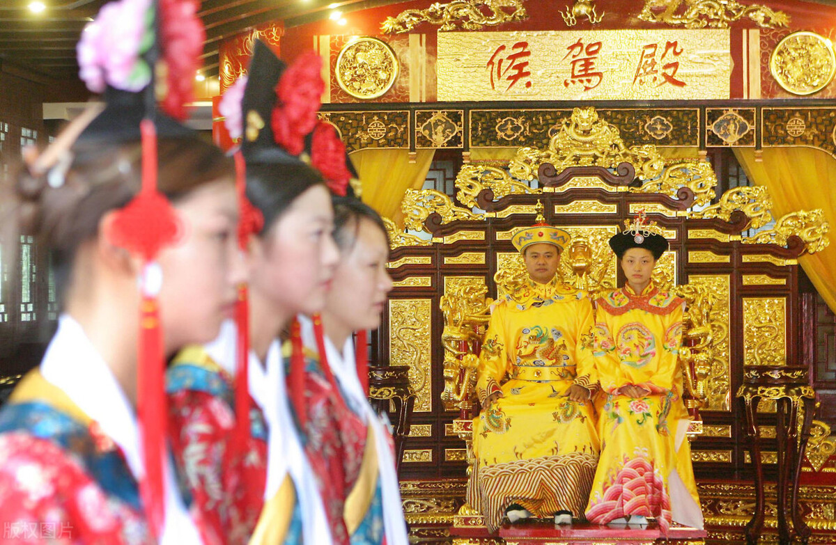 Consort Ling is so liked by Qianlong for a reason. Is it because of her ...