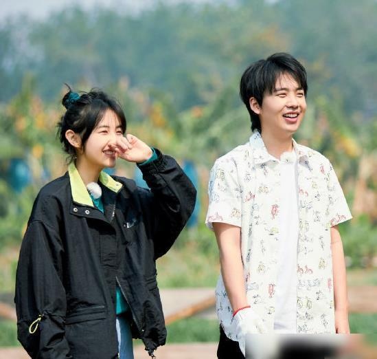 Guo Qilin and his girlfriend were secretly photographed, and the two ...