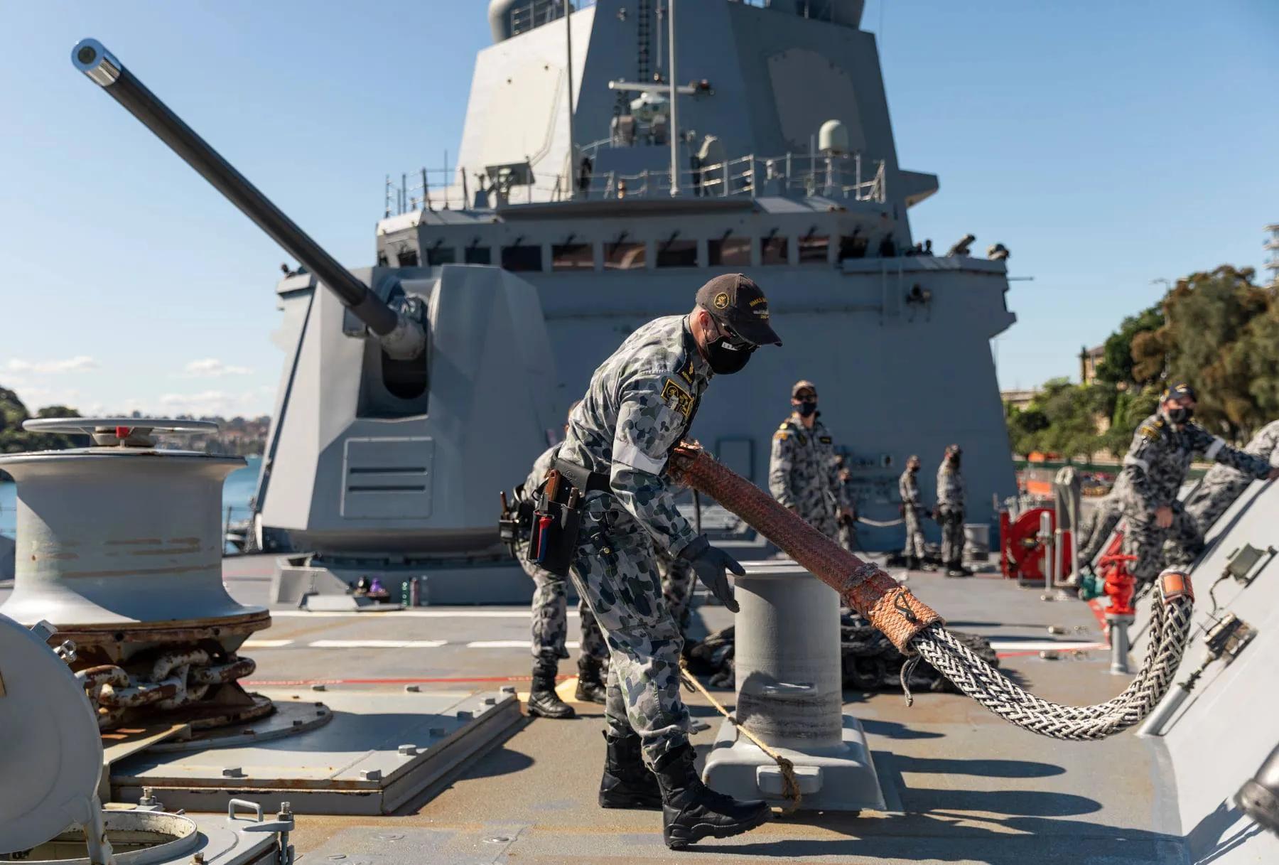 Atlas of "Hobart" class destroyers (104 pictures) - iMedia