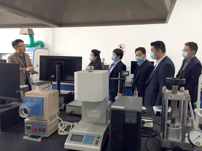 Yang Haiyan, Chairman of Shengguang Group, and his party came to ...