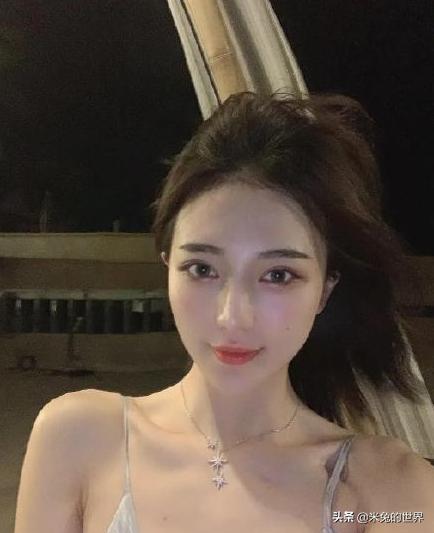 The chat history between Hai Wang Xiang Sixing and the plastic surgery ...