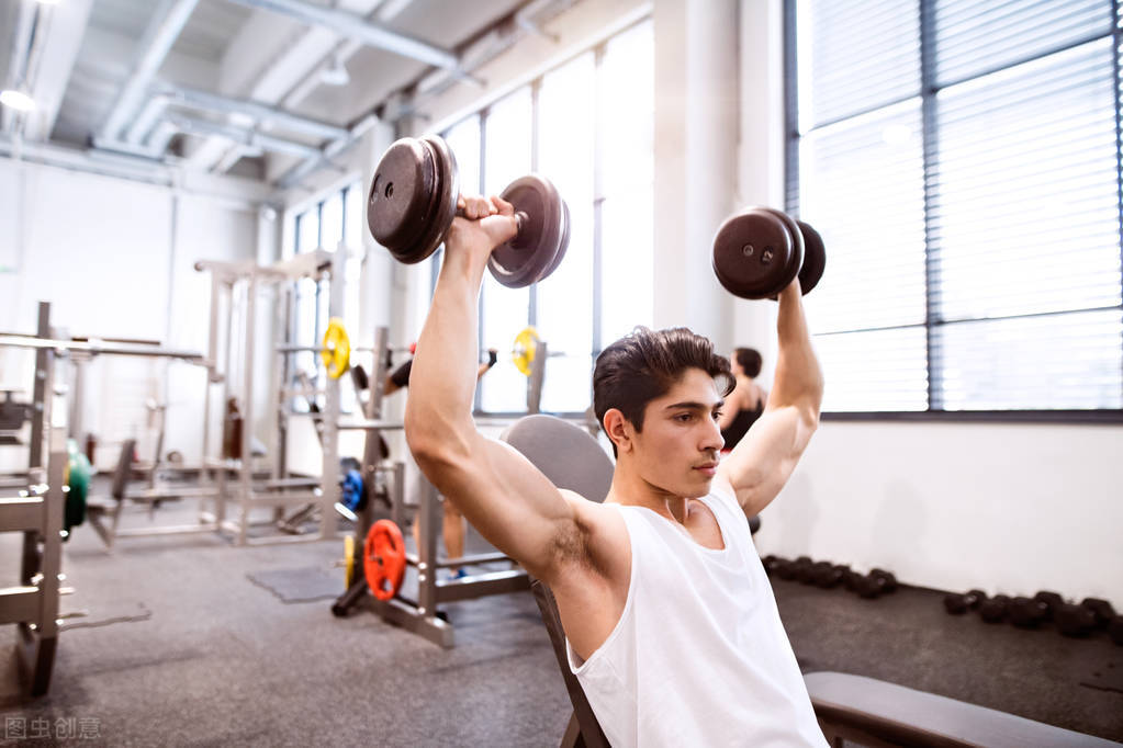 Why do middle-aged people do strength training?In order to exercise the ...