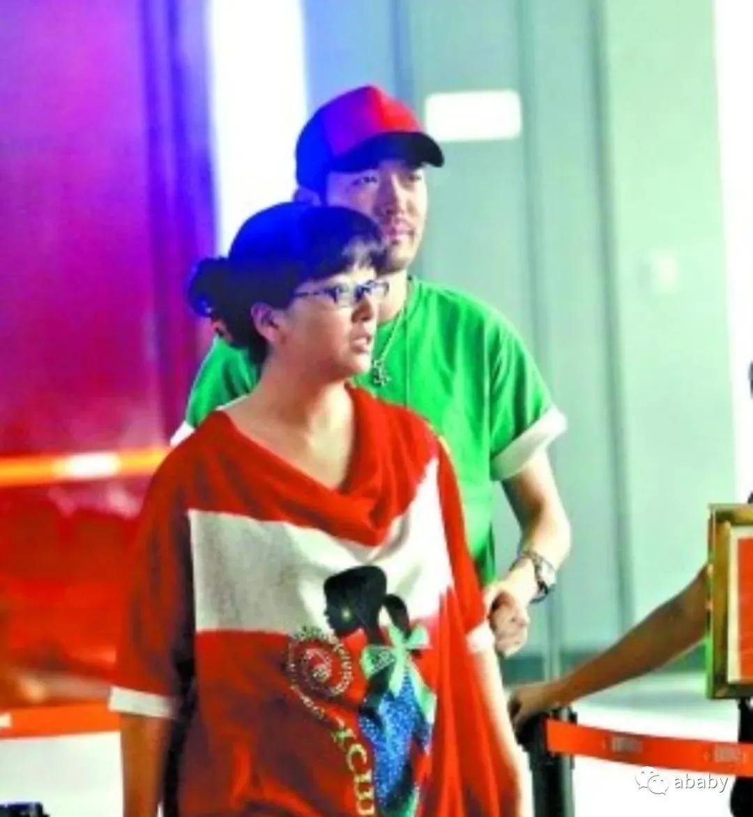 39-year-old actor Zhang Bo personally refutes the rumors!Denies having ...