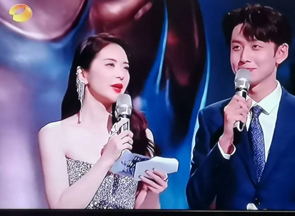 "Xiaomang Planting Flowers Night" He Jiong and Wang Han are absent, Qi ...