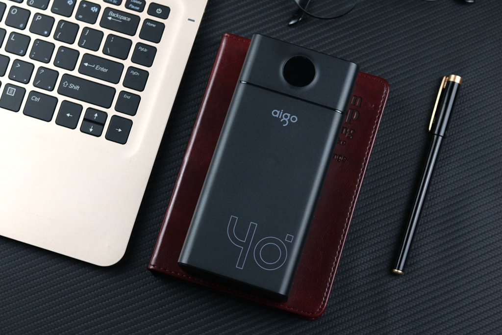 A "self-defense" power bank, aigo mobile power C40S evaluation, 22.5W ...