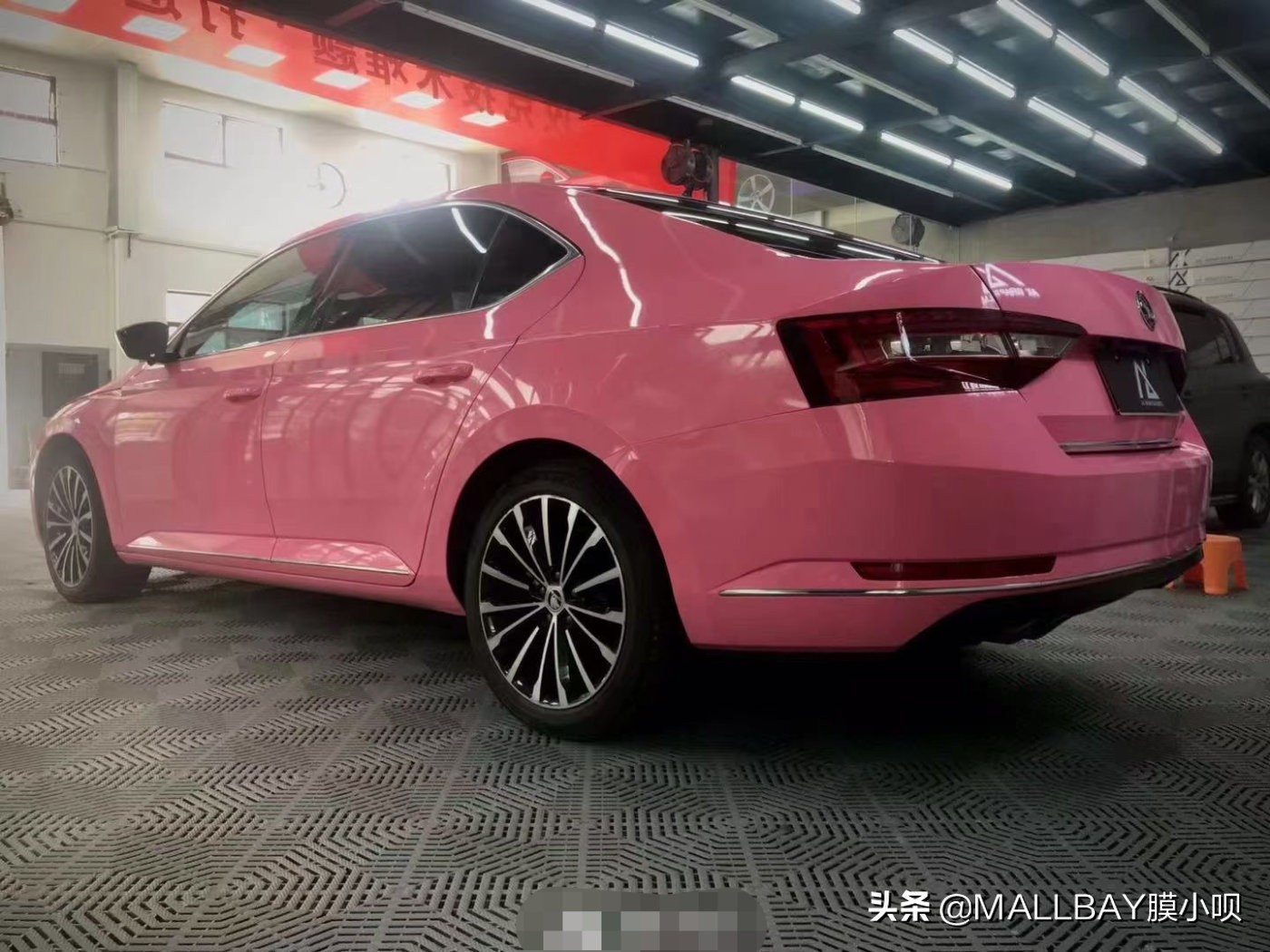 Film color change case: Skoda color change bright pink girl's heart is ...