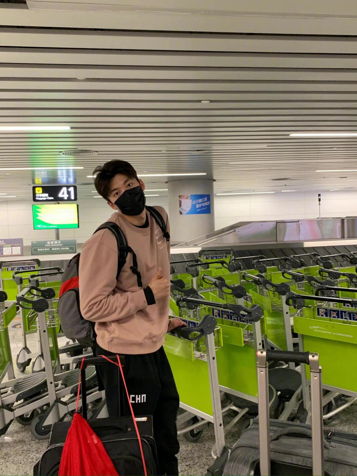 Wang Shun made his debut with the swimming team!Face value and figure ...