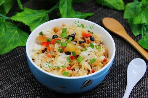 A lazy braised rice recipe made by a rice cooker, delicious and simple ...