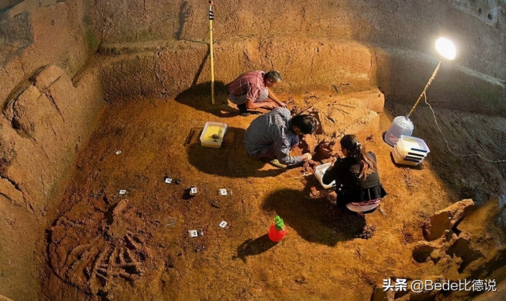 The corpse of a non-corrosive female unearthed from an ancient tomb ...