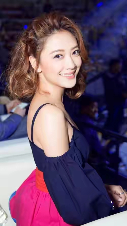 Sexy gorgeous fashion goddess Cherrie Ying - iMedia