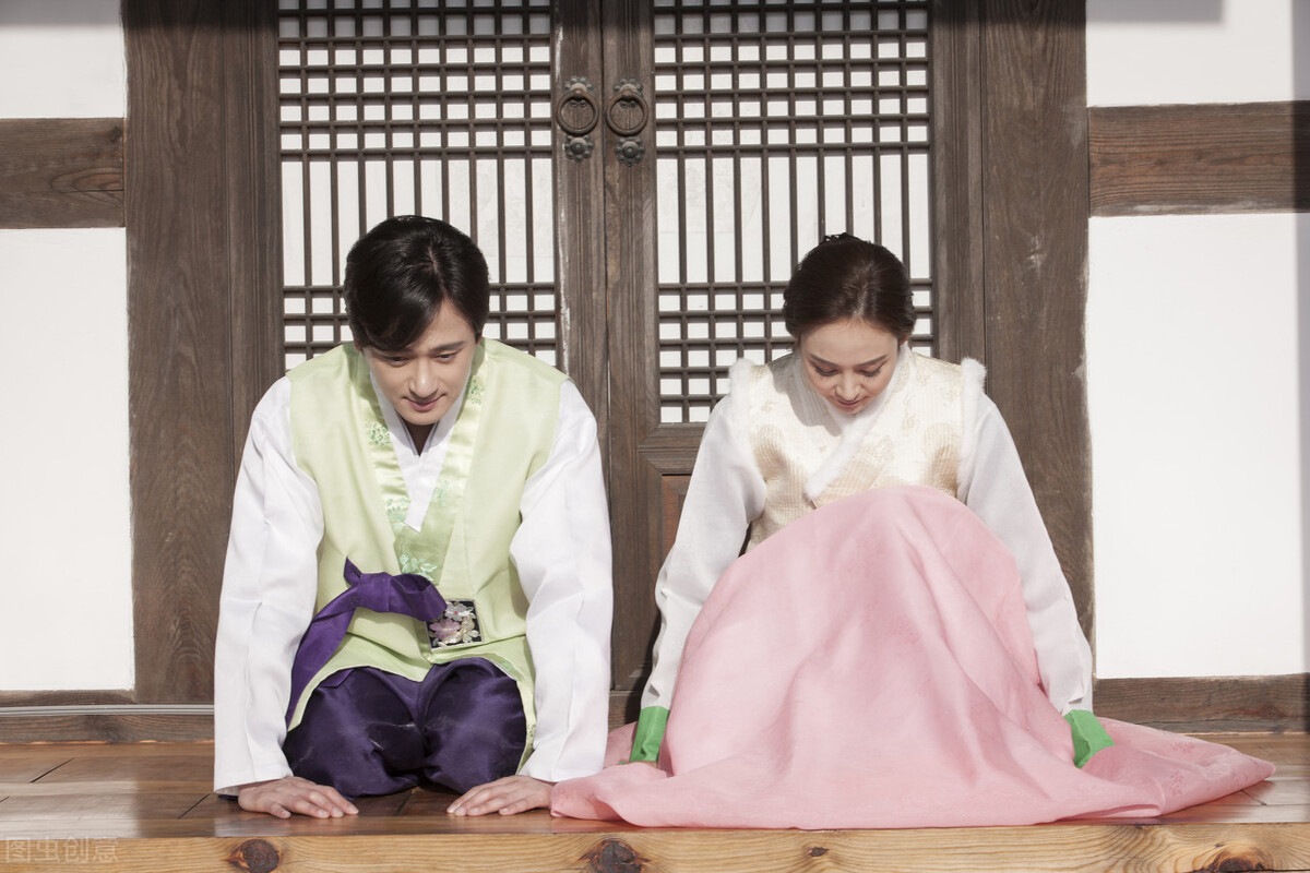 The wave of Westernization has swept across Asia. Four countries have ...