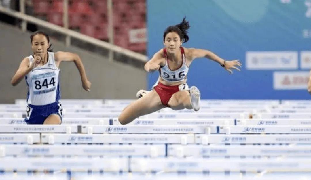 The moving goddess of the track, sassy and heroic, Xia Sining, cheers ...