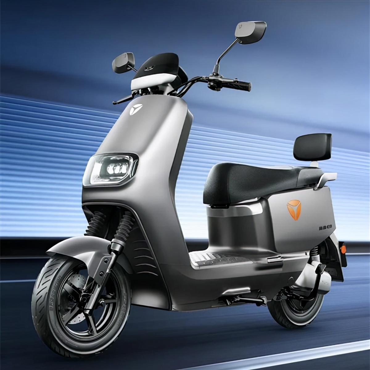 The birth of Yadea graphene battery!The takeaway guy is very satisfied ...