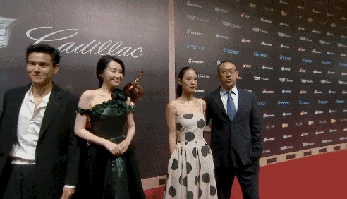 Sexy and innocence coexist, see Jiang Wen's wife Zhou Yun's temperament ...