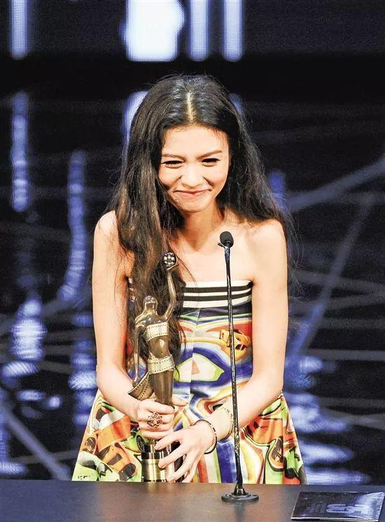 Cecilia Cheung changed her name to Zhang Baizhi, reflecting the ups and ...