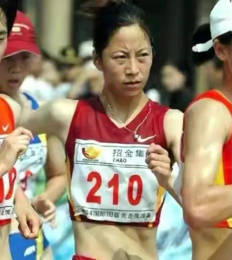Distressed Olympic champion Wang Liping: No applause, no national flag ...