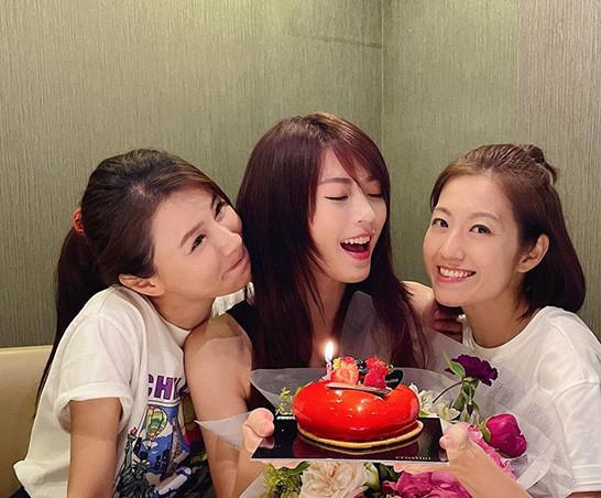 Actor Lian Shiya cuts Vivian Chow's female head to reduce her age ...