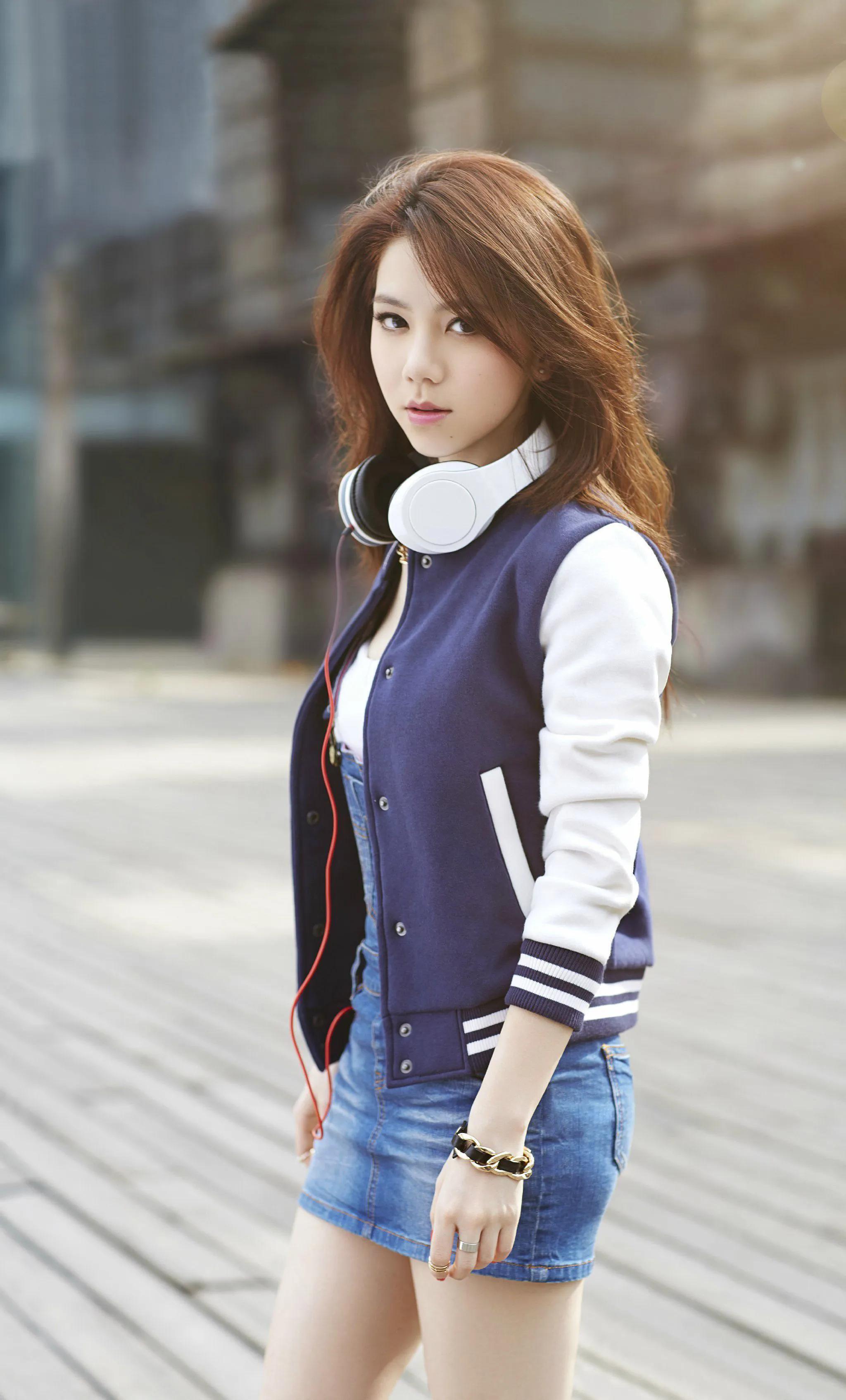 Wallpaper: Deng Ziqi - iMedia