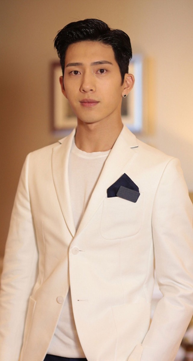 It is reported that Wu Yifan has 400G video data?Many celebrities were ...